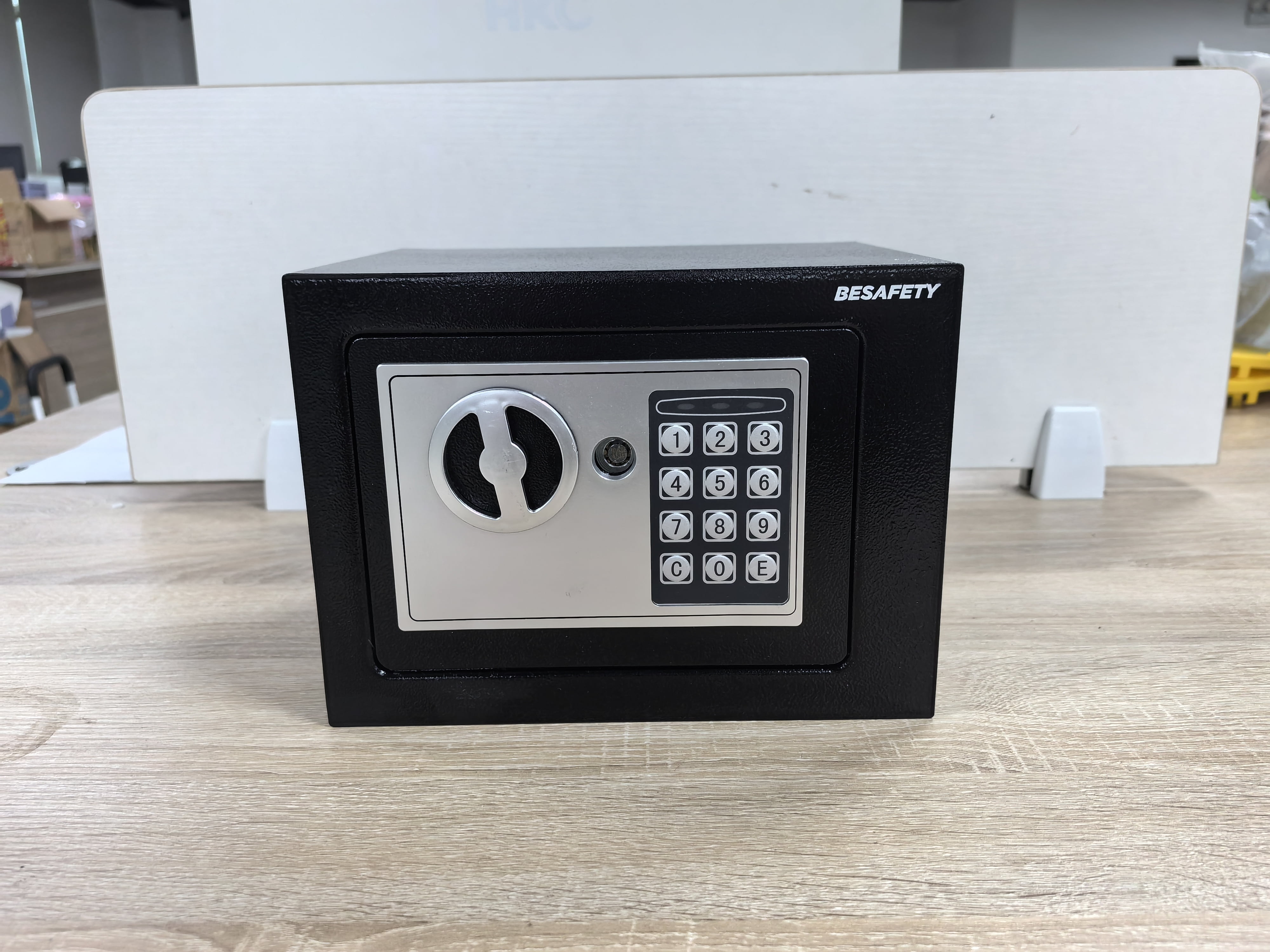 BESAFETY Electronic Digital Safe Box, 0.25 Cubic Feet Home Security Box ...