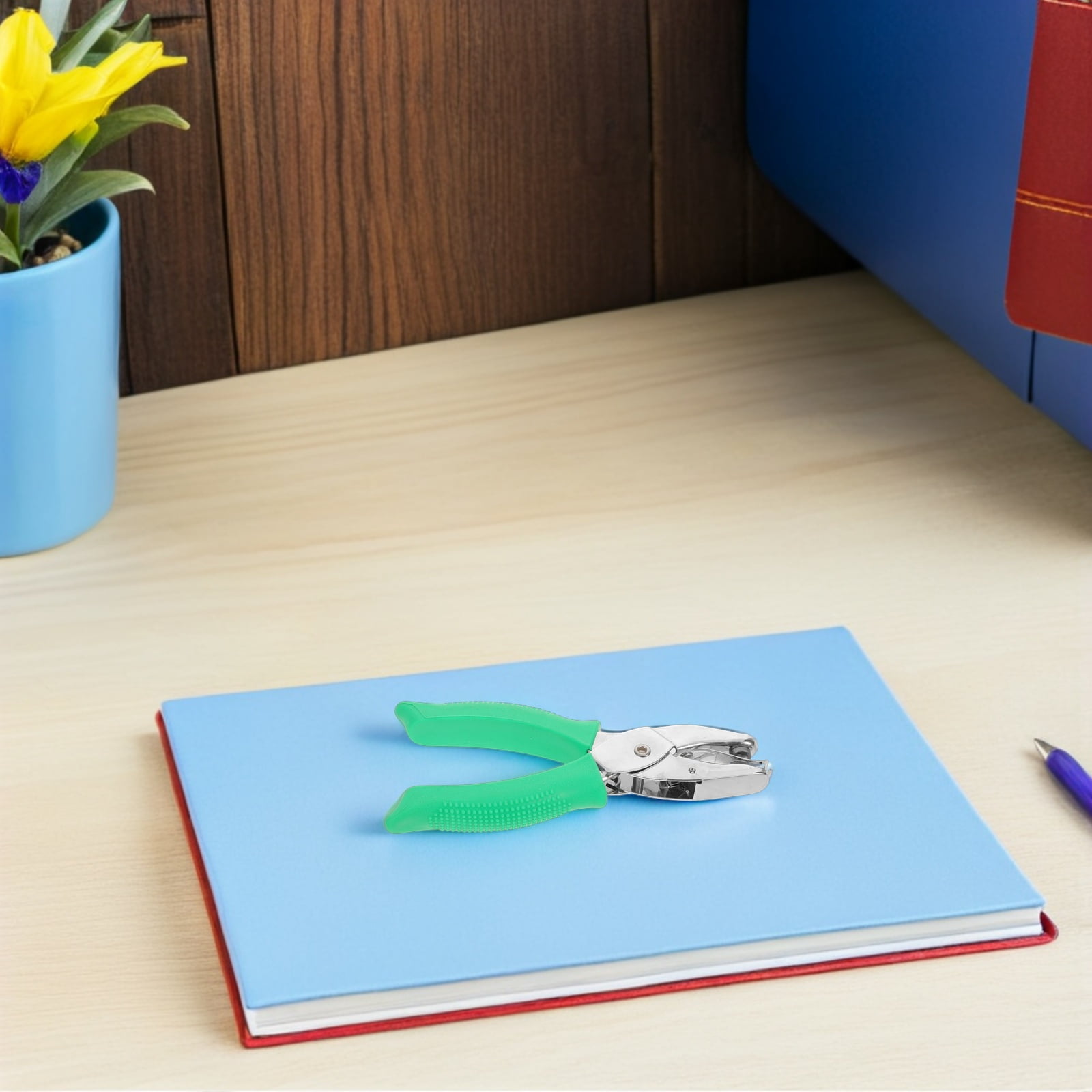 BESTYASH Handheld Green Square Paper Punch for Crafting Perfect Holes ...