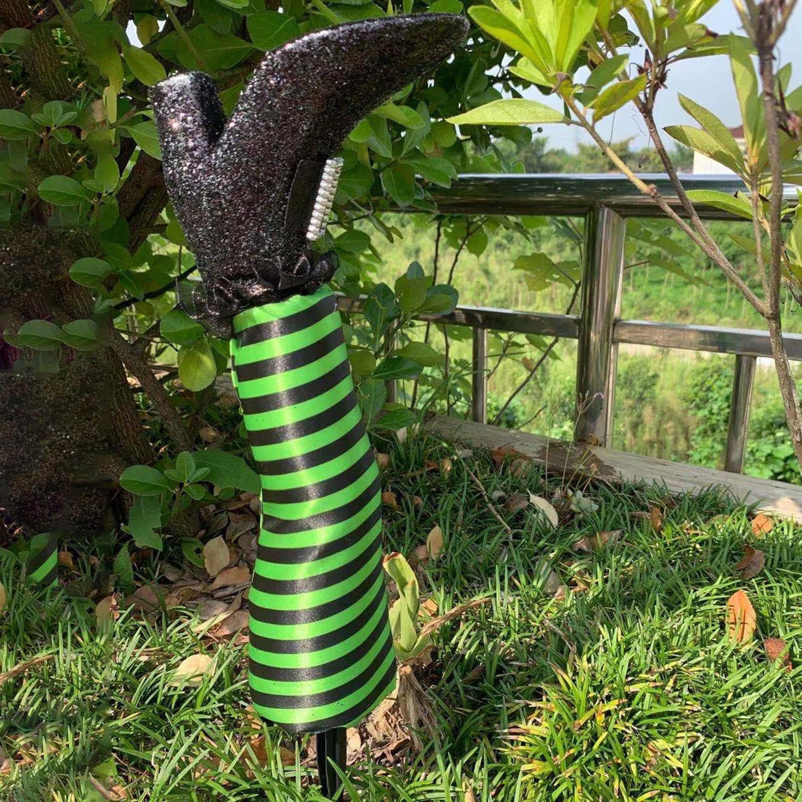 BGZLEU Halloween Wicked Witch Legs Prop Halloween Witch Decor ...