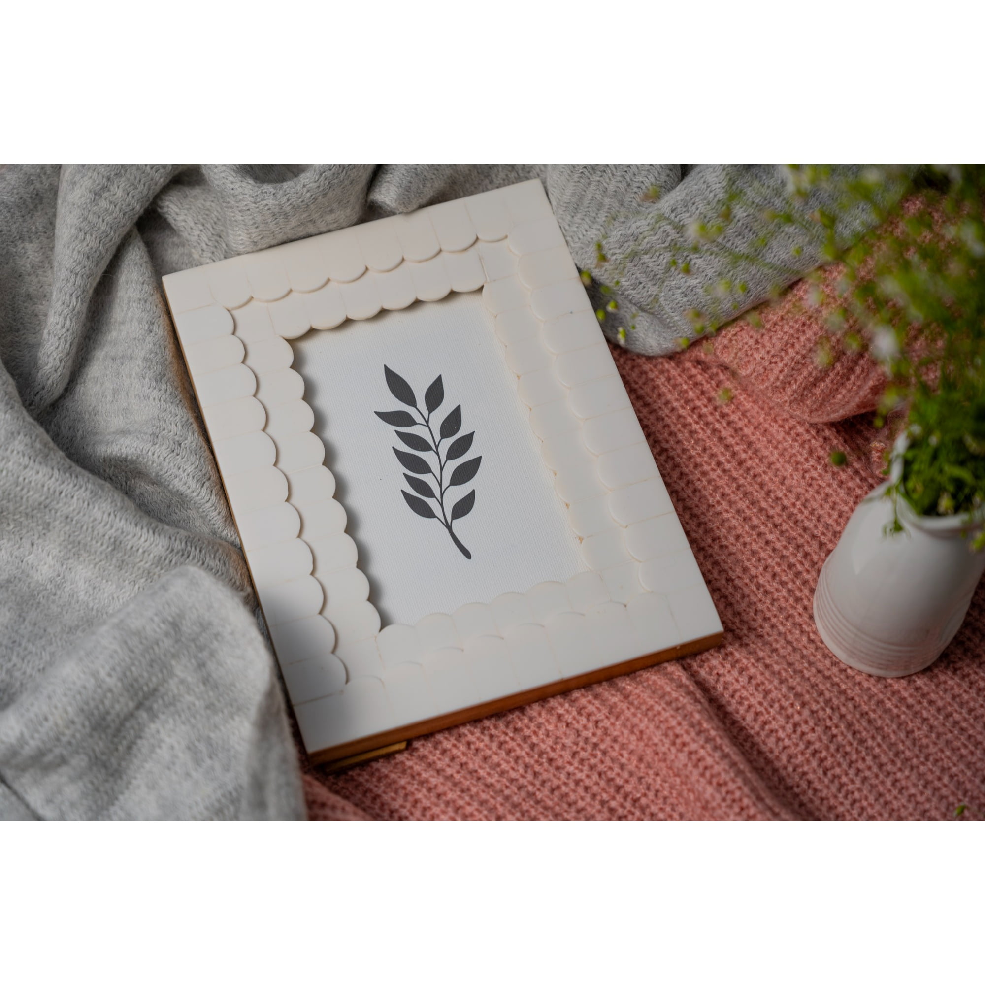BIDK Home Rectangular Flower Border Picture Frame - for 4" x 6" Photo ...