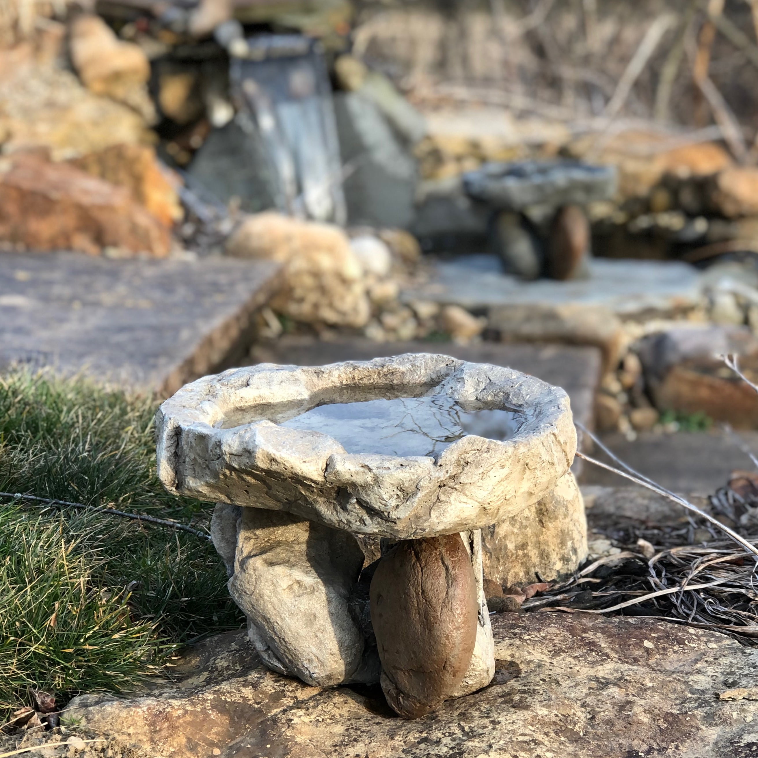 BIRD BATH Balancing Rock Bird Bath Bowl - Walmart.com