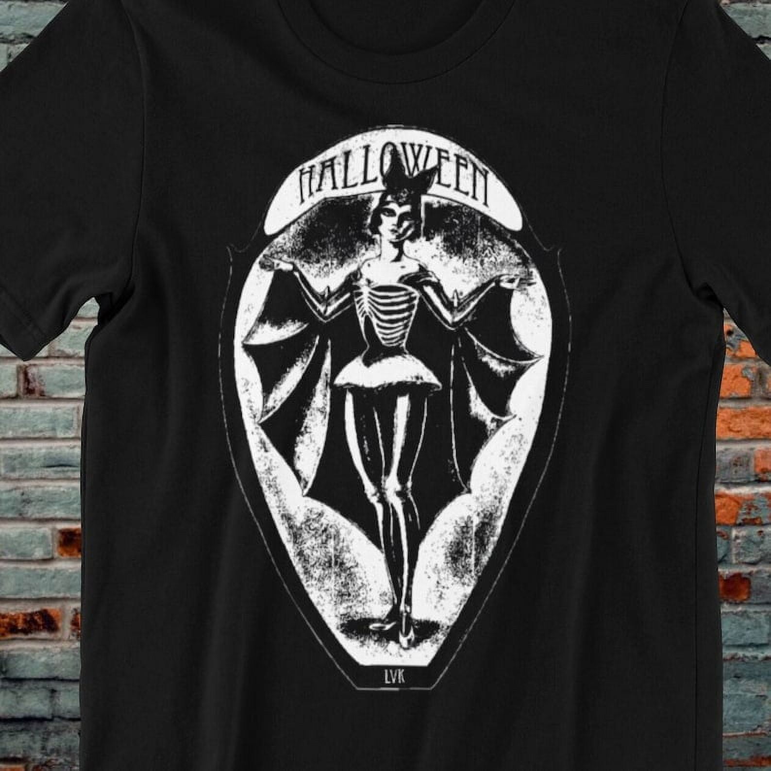 [BLACK] Halloween Bat Lady Tee | Vintage Vampire Goth Punk T-Shirt ...