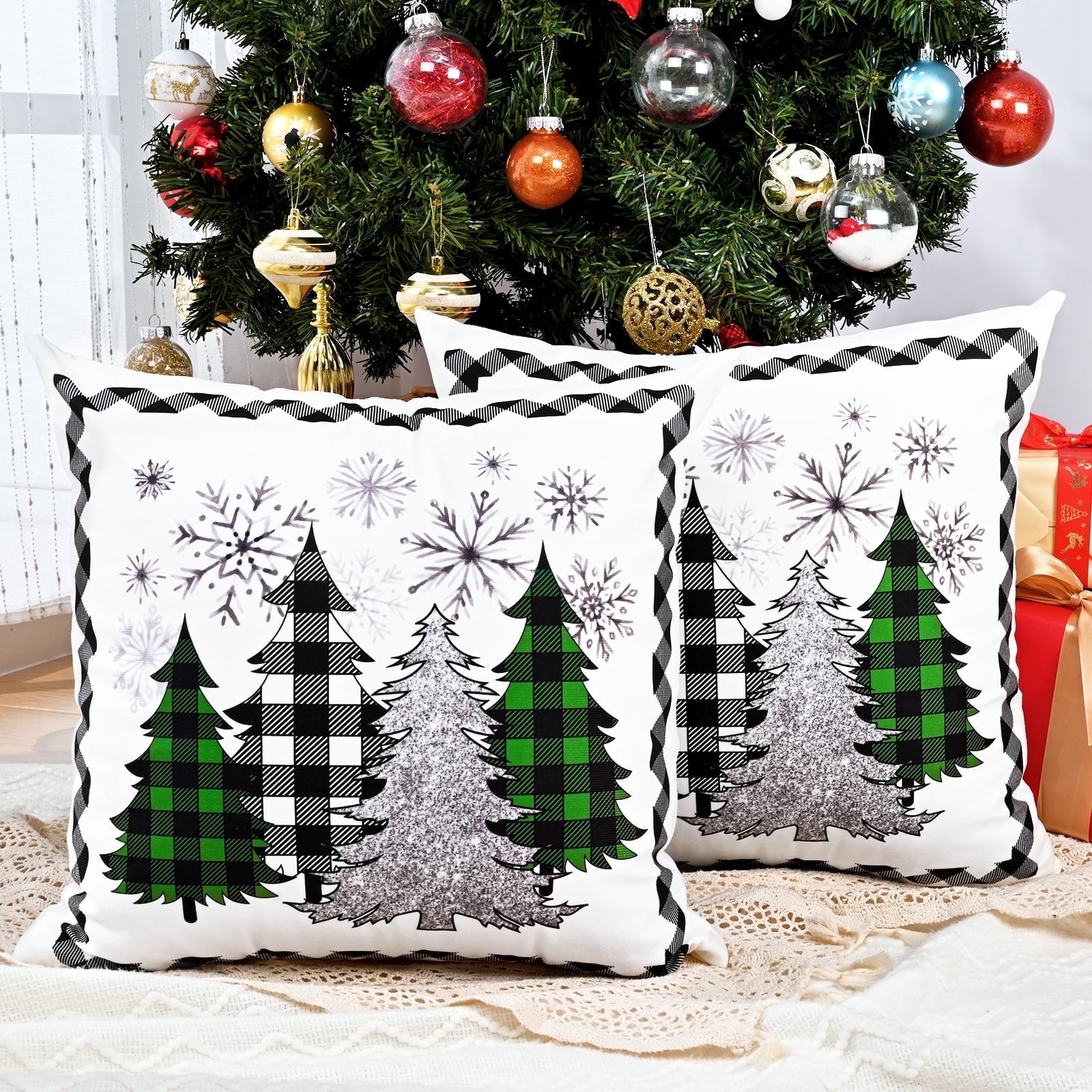 BLEUM CADE Christmas Throw Pillow Covers 18 x 18 inch Snowflakes Xmas ...