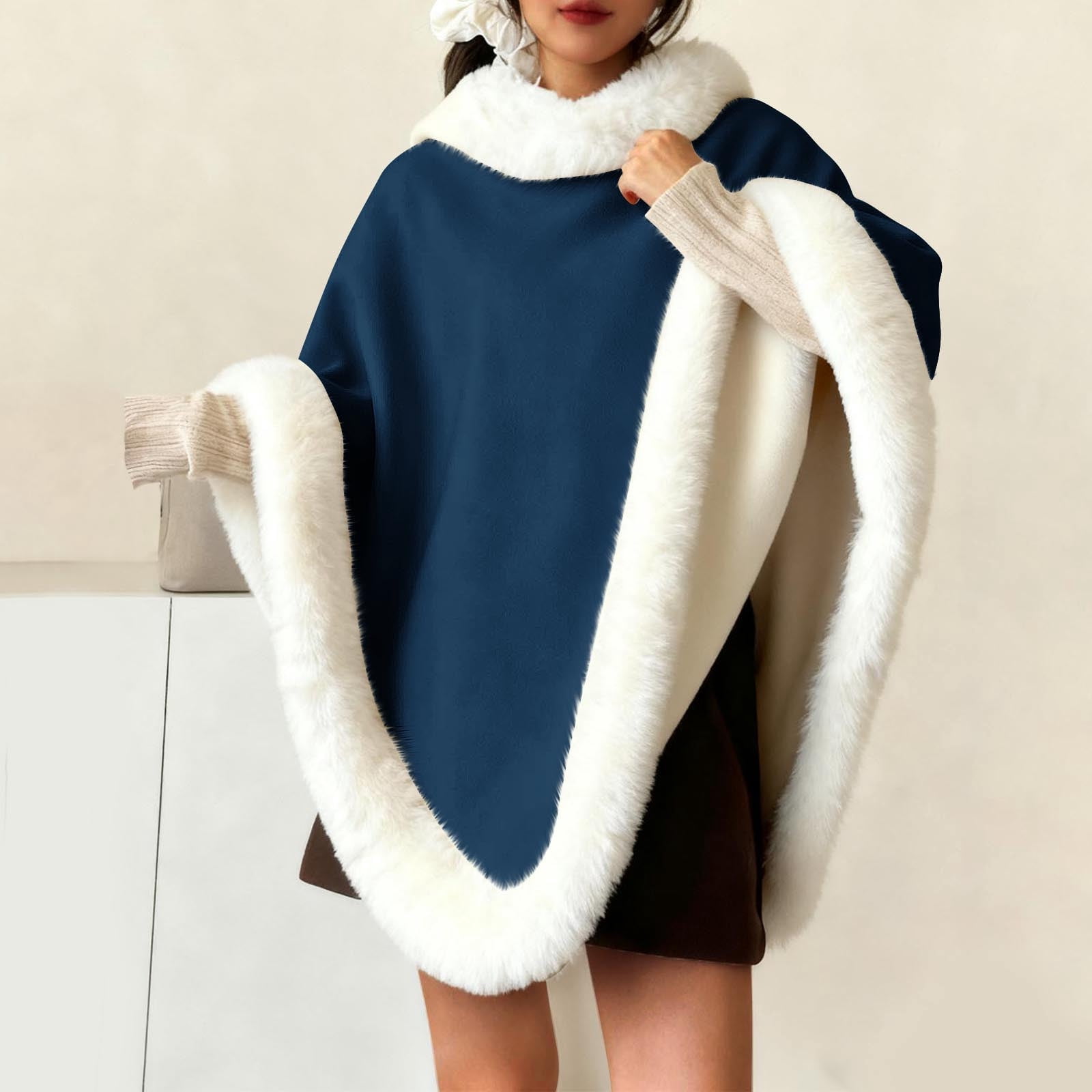 BLTIBY Faux Fur Trim Poncho for Women Thicken Warm Fleece Lined Cape ...