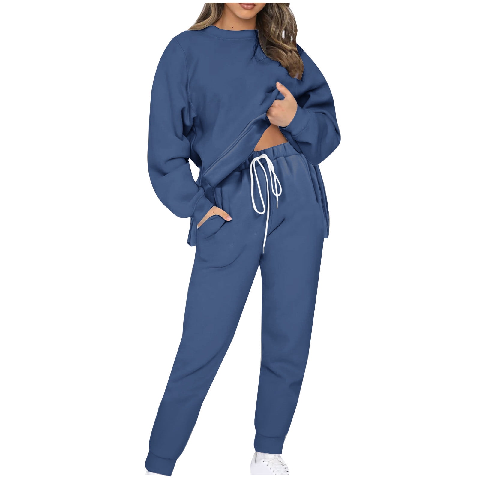 BLTIBY Women 2 Piece Outfits Sweatsuit Crop Sweatshirt SweatPants ...