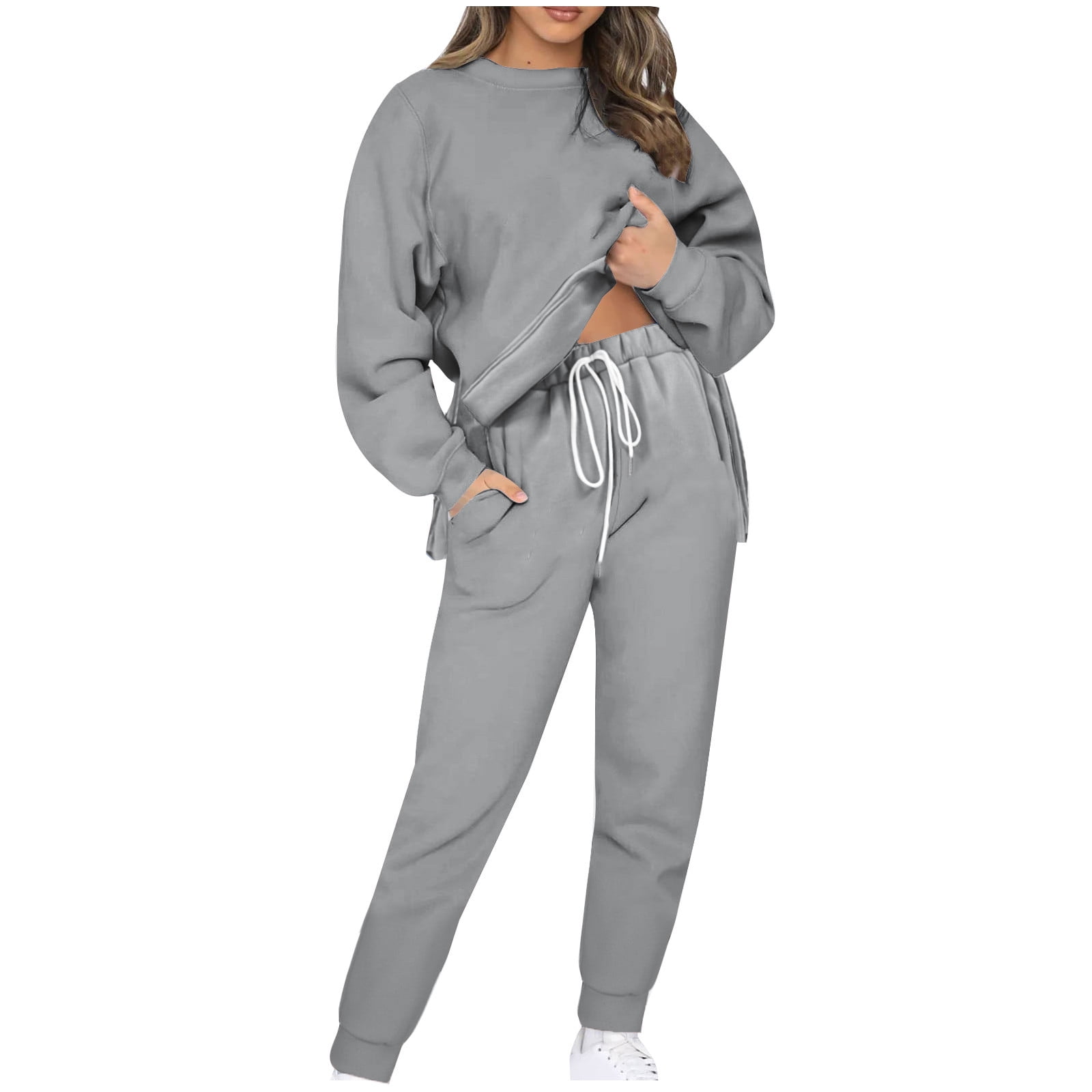 BLTIBY Women 2 Piece Outfits Sweatsuit Crop Sweatshirt SweatPants ...