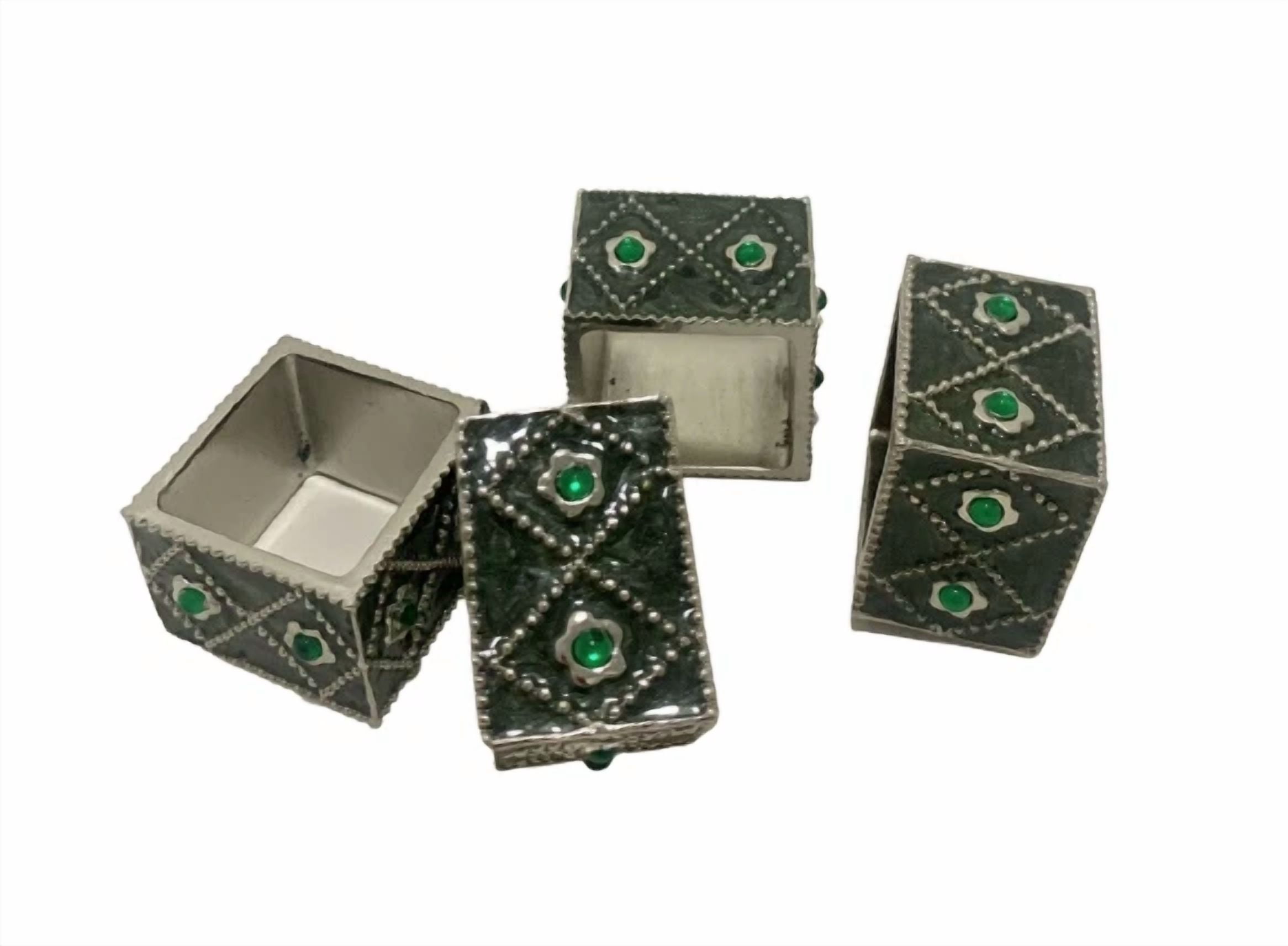 BRAWN- Diamond Napkin Rings Set Of 4, Enameled With Green Stones ...