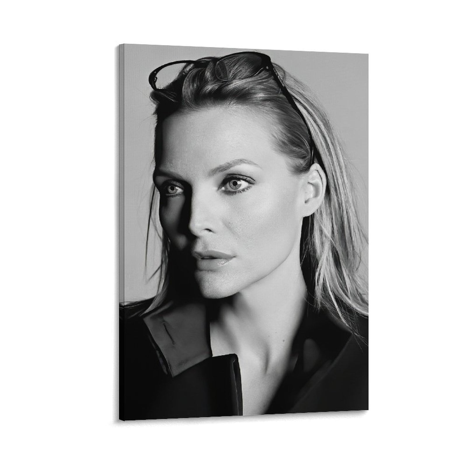 BREATHTAKING BEAUTIFUL ACTRESSES Michelle Pfeiffer Retro Poster Picture ...