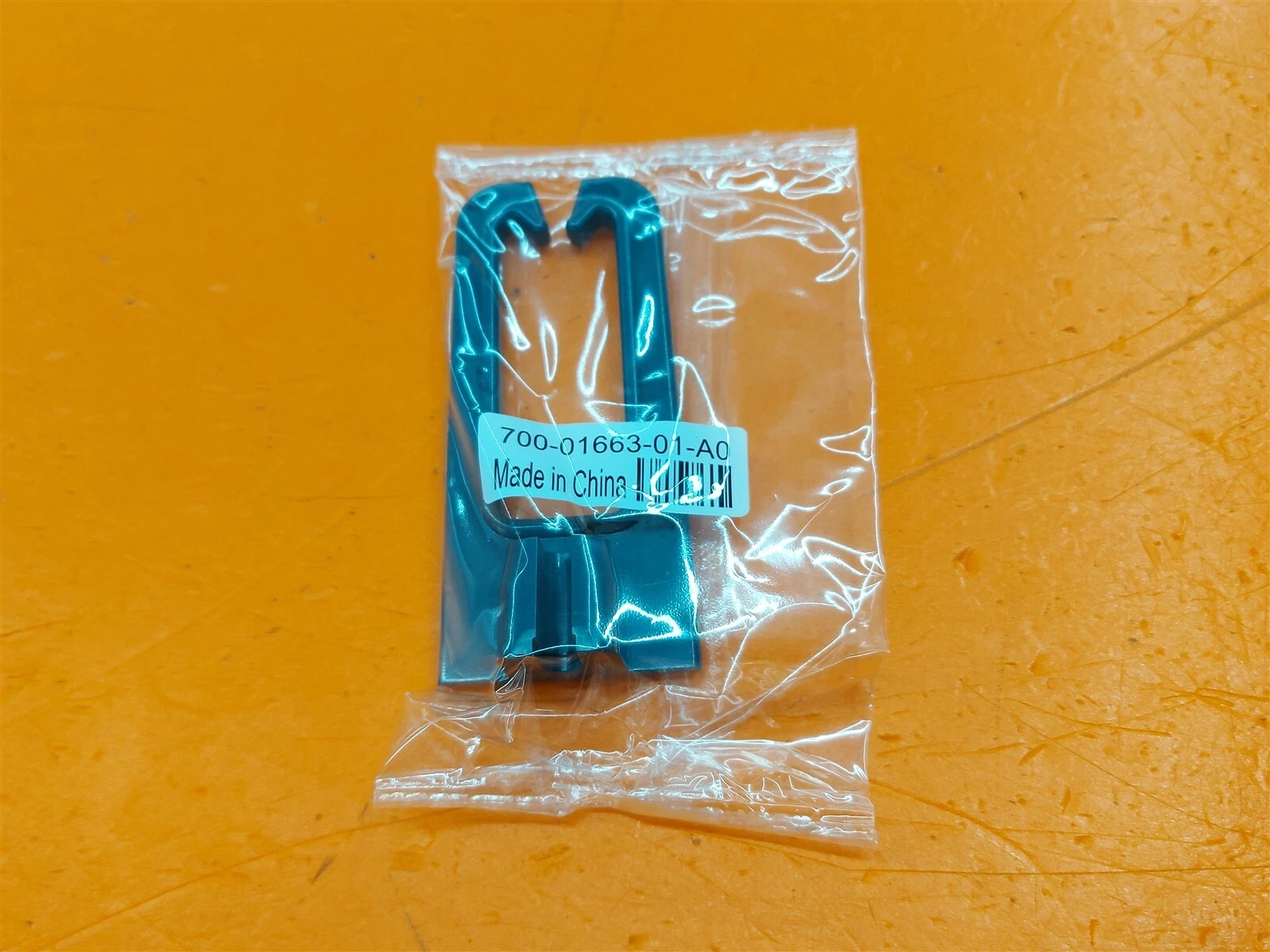 BRICK- Cisco Cable Management Clip 700-05613-01 Reva0 Foxconn - Walmart.com