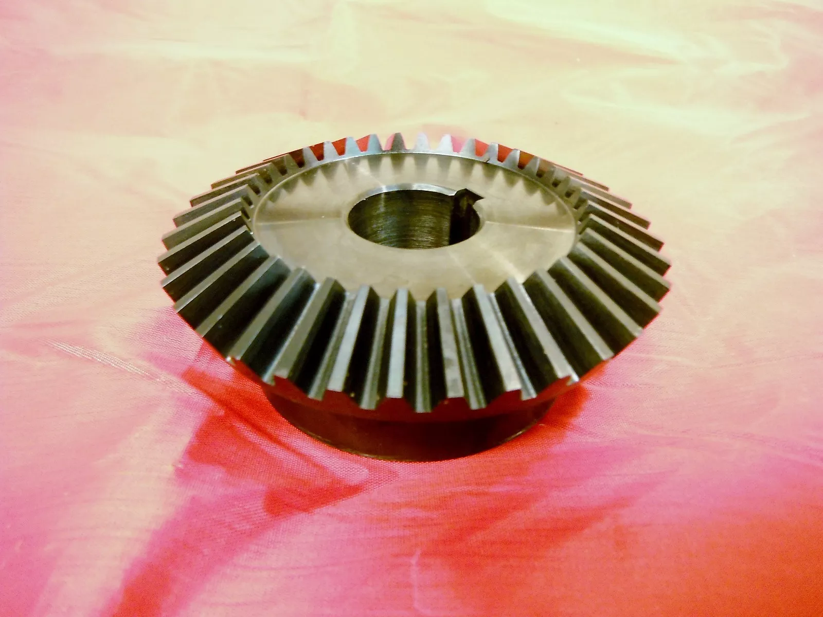 BRIDGEPORT MILL, milling machine ELEVATING BEVEL GEAR 1062204 M1226 ...
