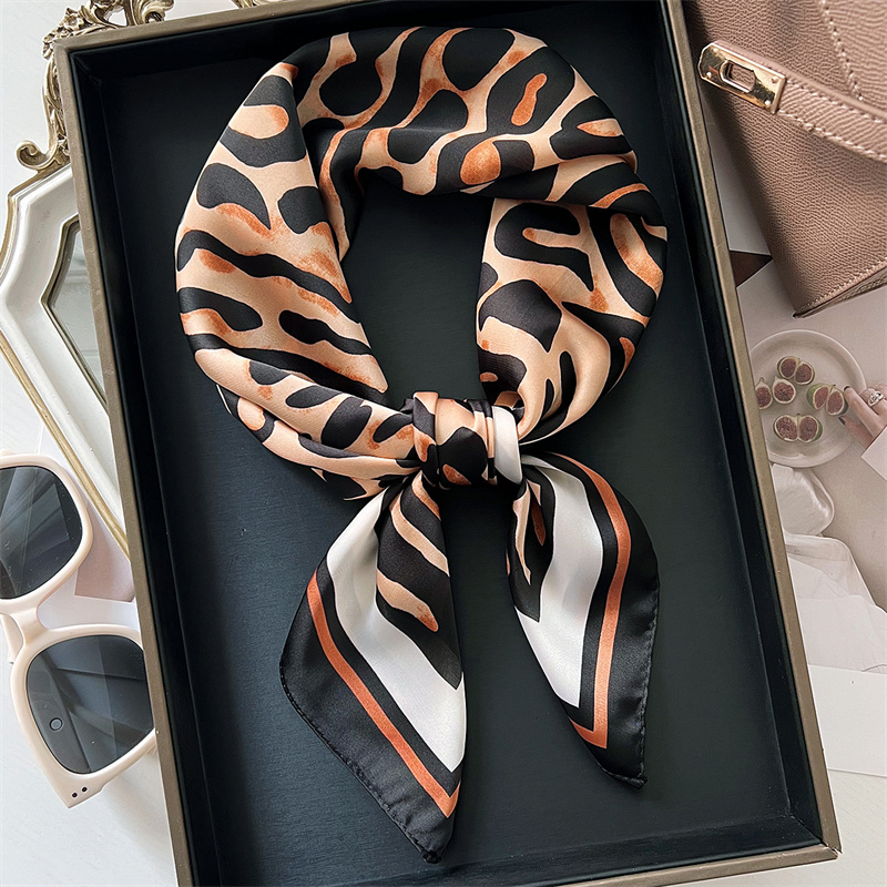 BT 70cm Square Luxury Leopard Print Silk Scarf Ladies Headband Small ...