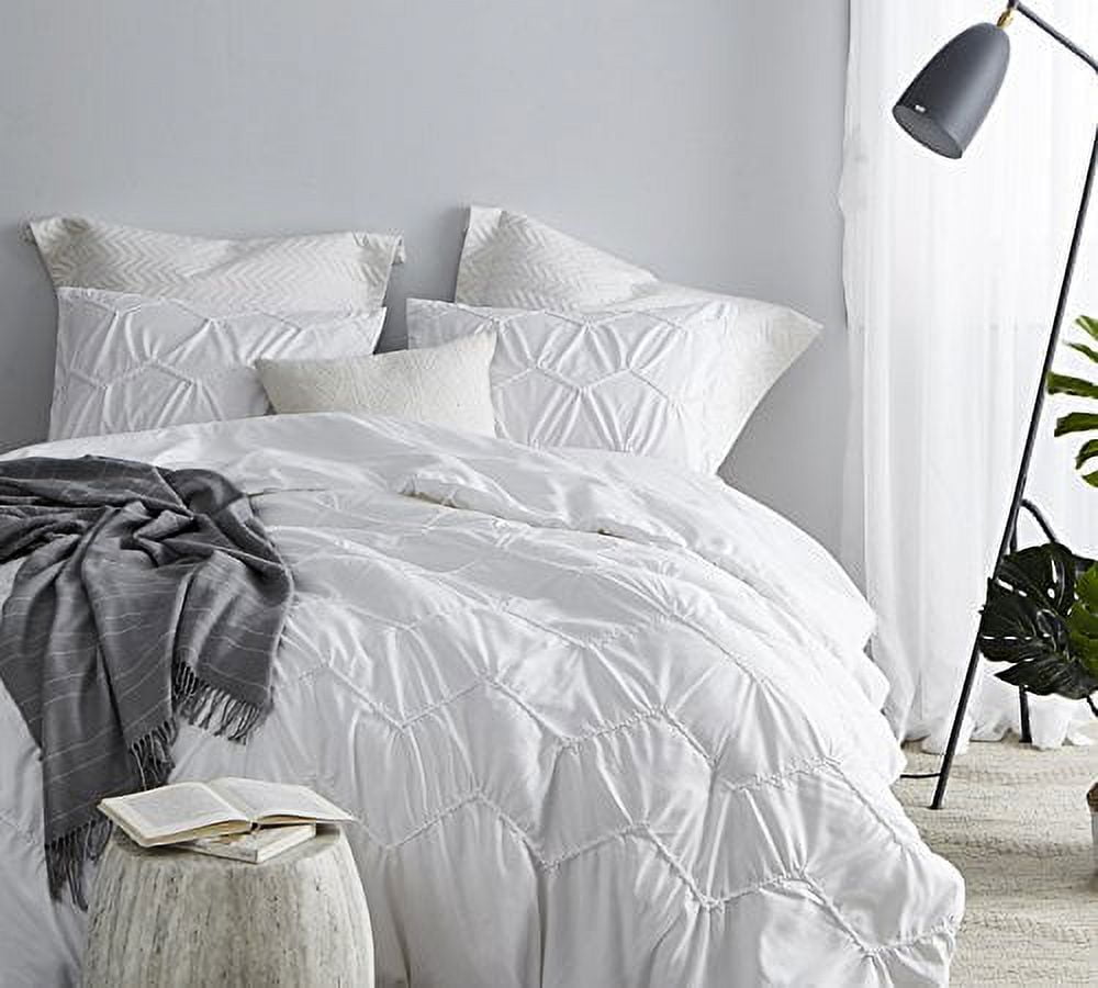 BYB Textured Waves Oversized Comforter - Supersoft White - Walmart.com
