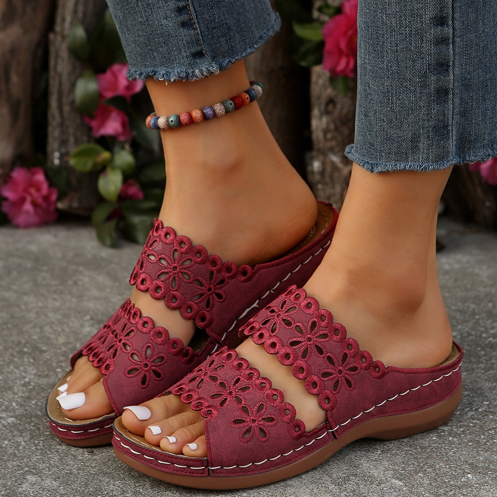 BYHONG Women's Thick Sole Wedge Sandals - Fashionable Flower Cut-Out ...