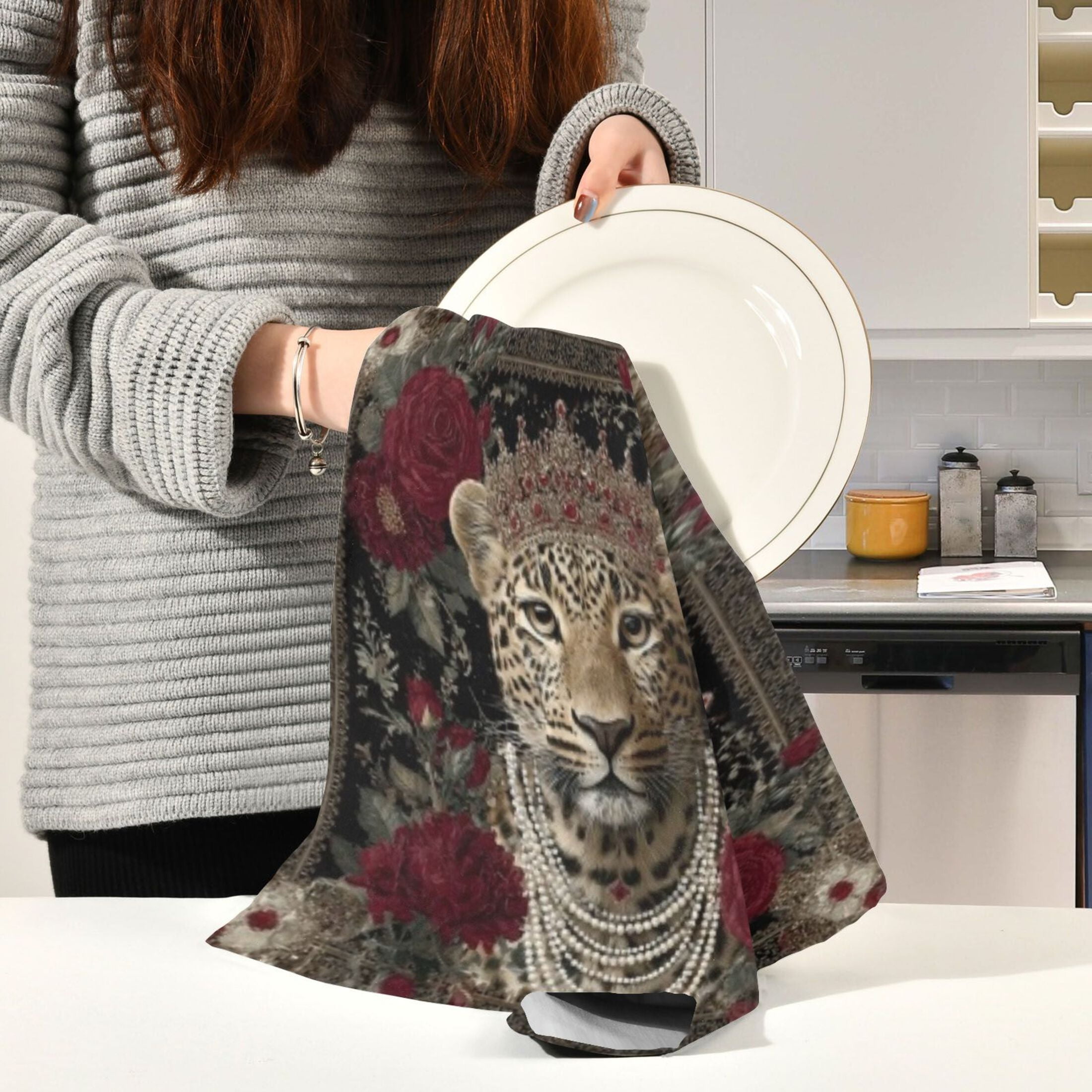 BZSMCE Kitchen Towels Creative Leopard Pearl Crimson Roses Pattern ...