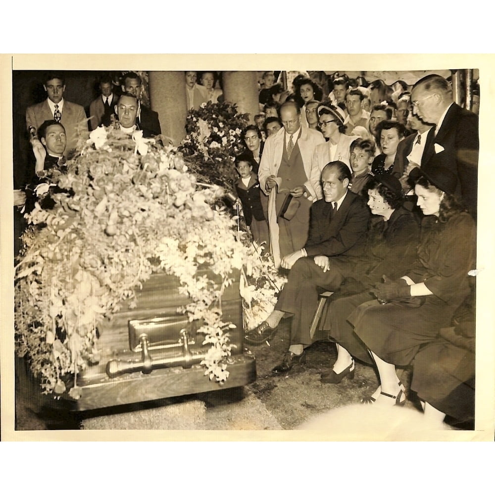 Babe Ruth 7x9 Funeral Original Wire Stamped Photo - Walmart.com