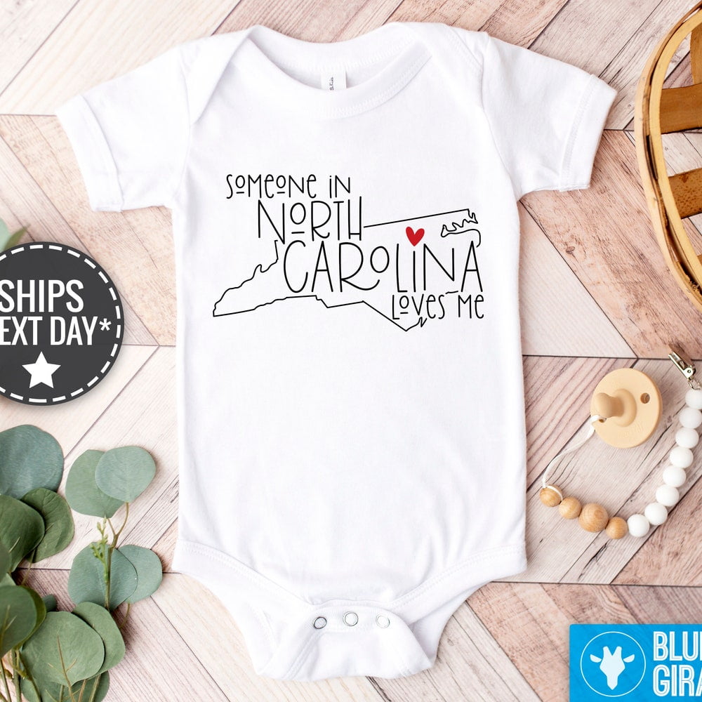 Baby Bodysuit BELLA CANVAS Someone In North Carolina Loves Me Baby Onesie, North Carolina Baby ...