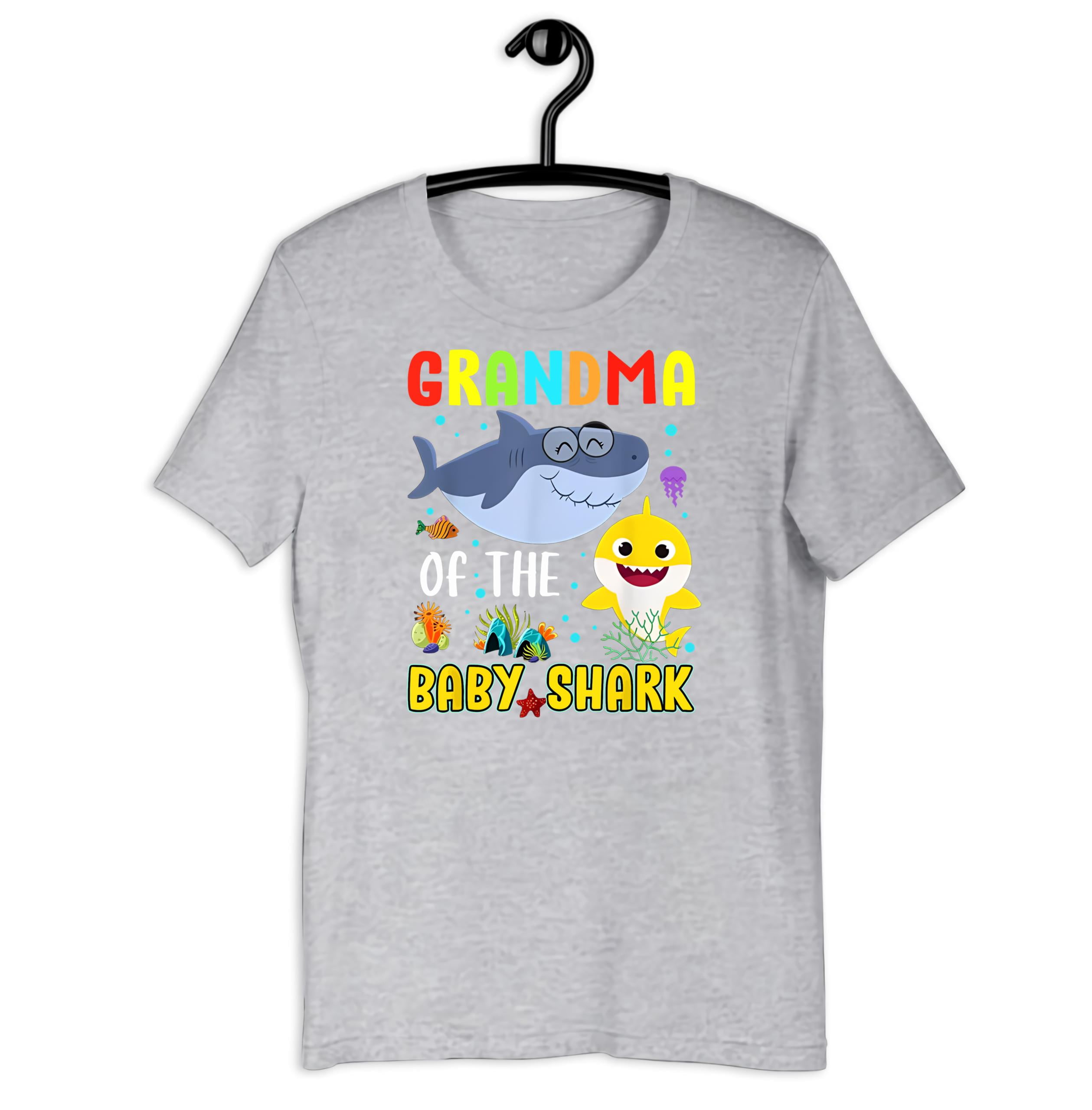 Baby Shark Grandma Proud Gigi Funny Bday Shark Family Shirt Gift Black ...