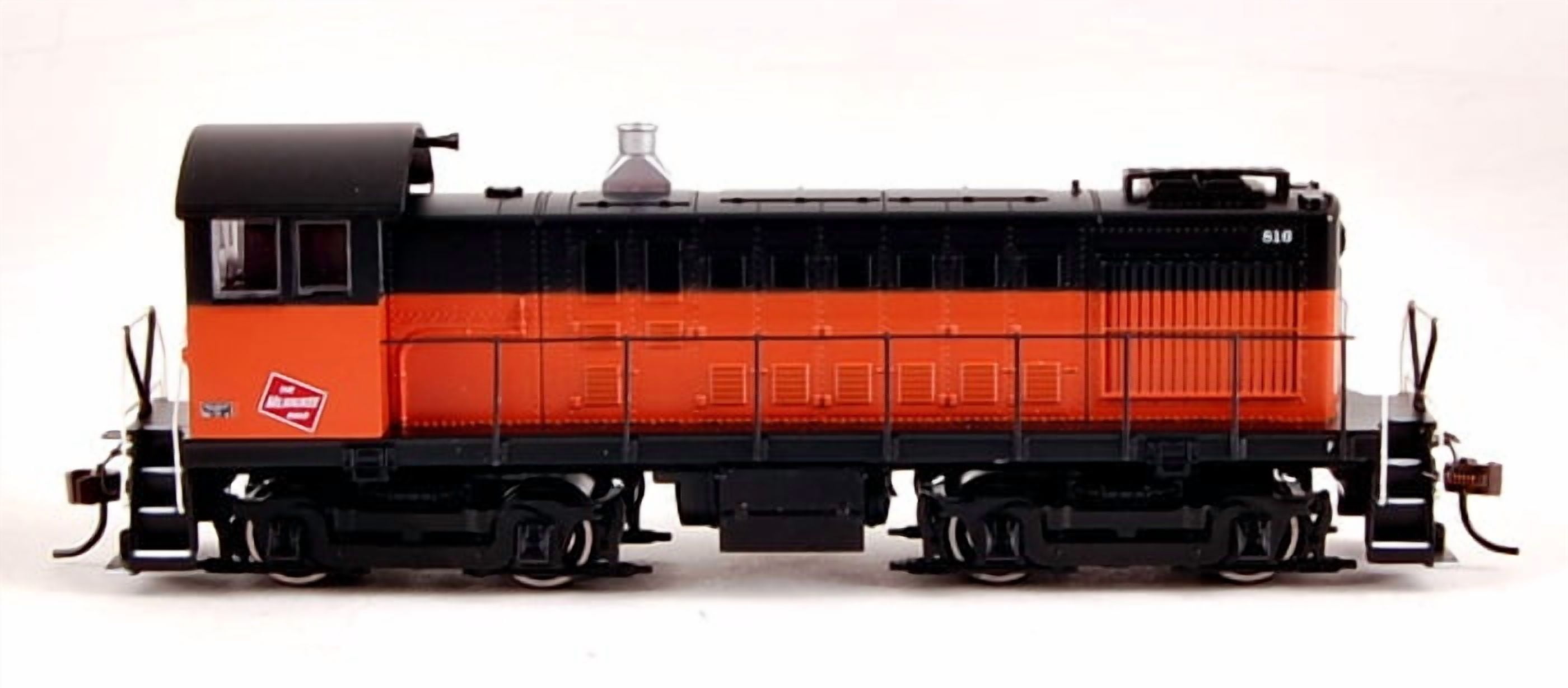 Bachmann HO Scale Train Alco S4 Diesel DCC SoundTraxx Milwaukee Road ...
