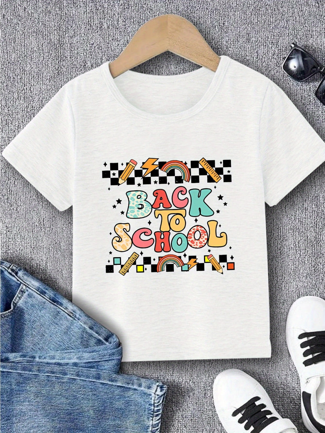 Back to School Graphic T-Shirt - First Day of School Outfit with ...