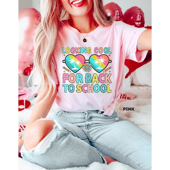 Back To School Shirt Retro Teacher Cute T-Shirt New Teacher Happy First ...