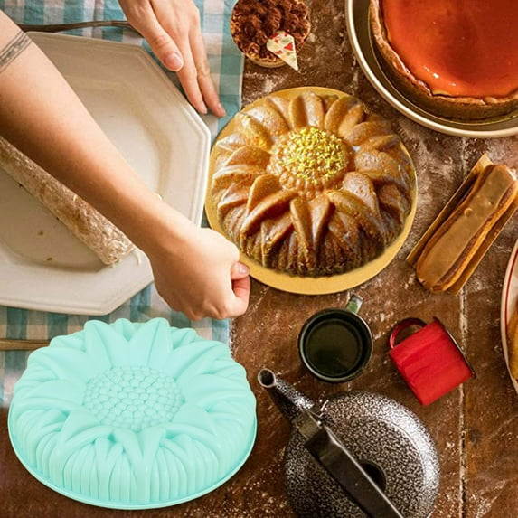 Baking tools and gadgets Silicone Cake Making Utensils Candy Making ...