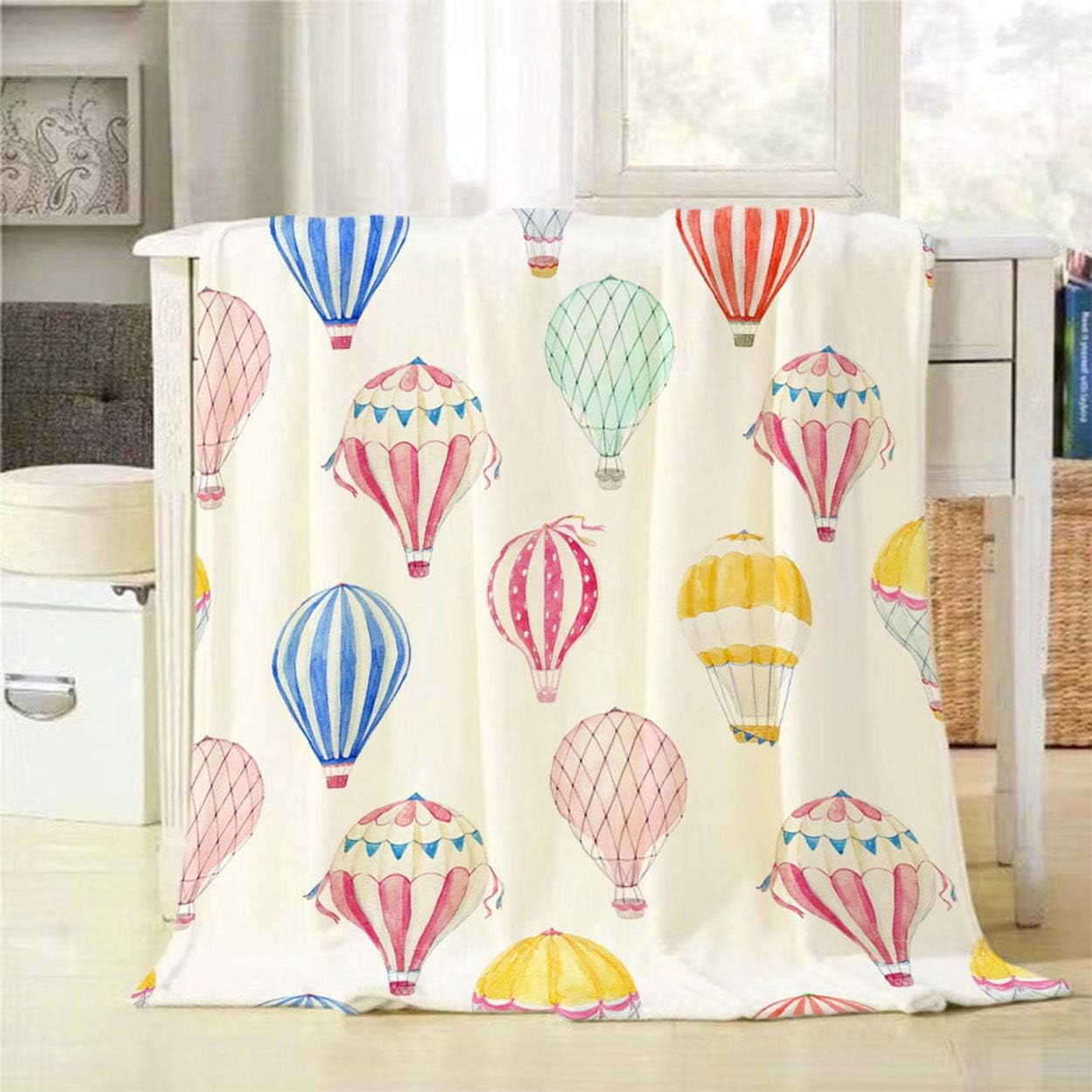 Balloon Throw Blanket Cute Watercolor Hot Air Balloons Pattern ...