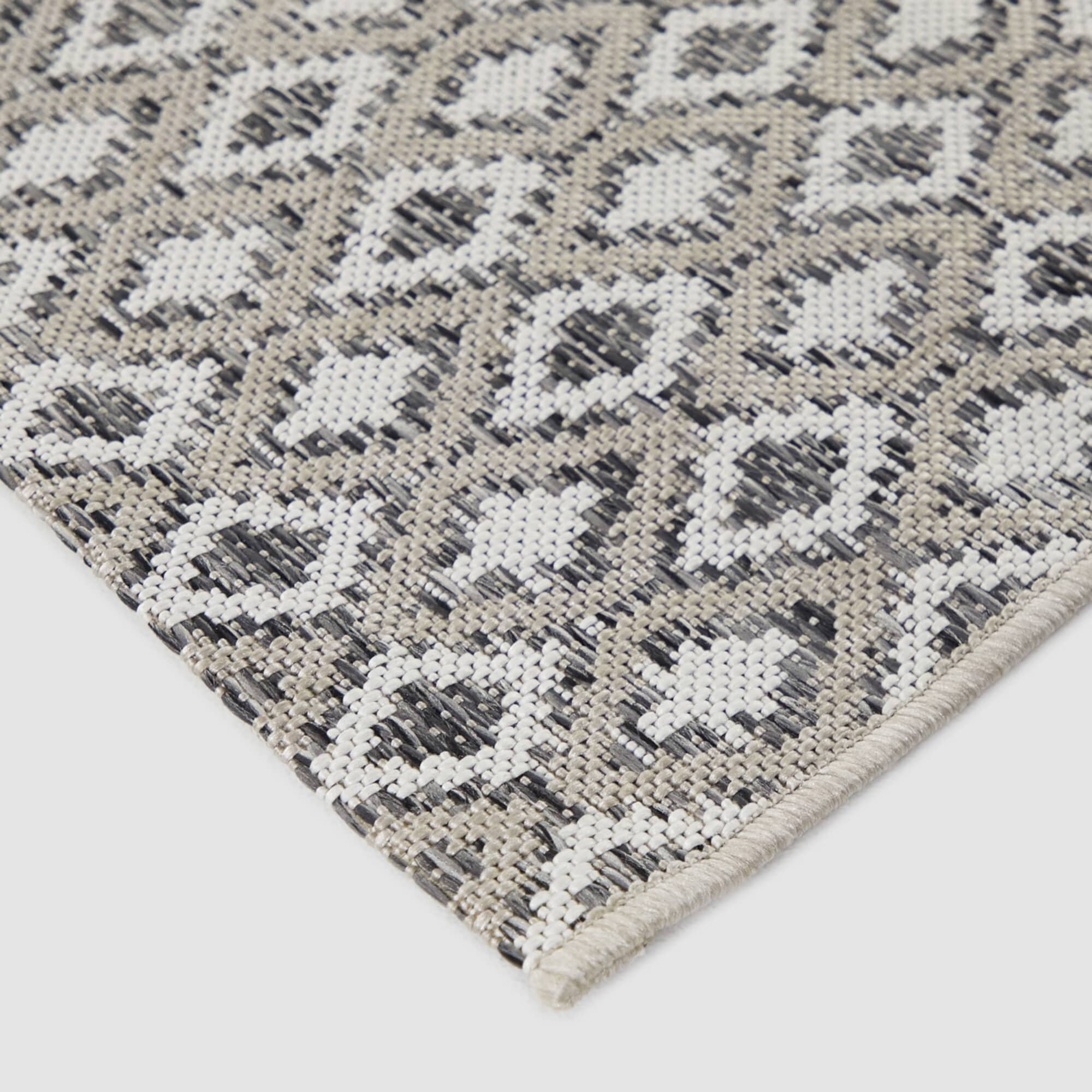 Balta Fabien Diamond Trellis Indoor/Outdoor Area Rug Charcoal 7'10" x ...