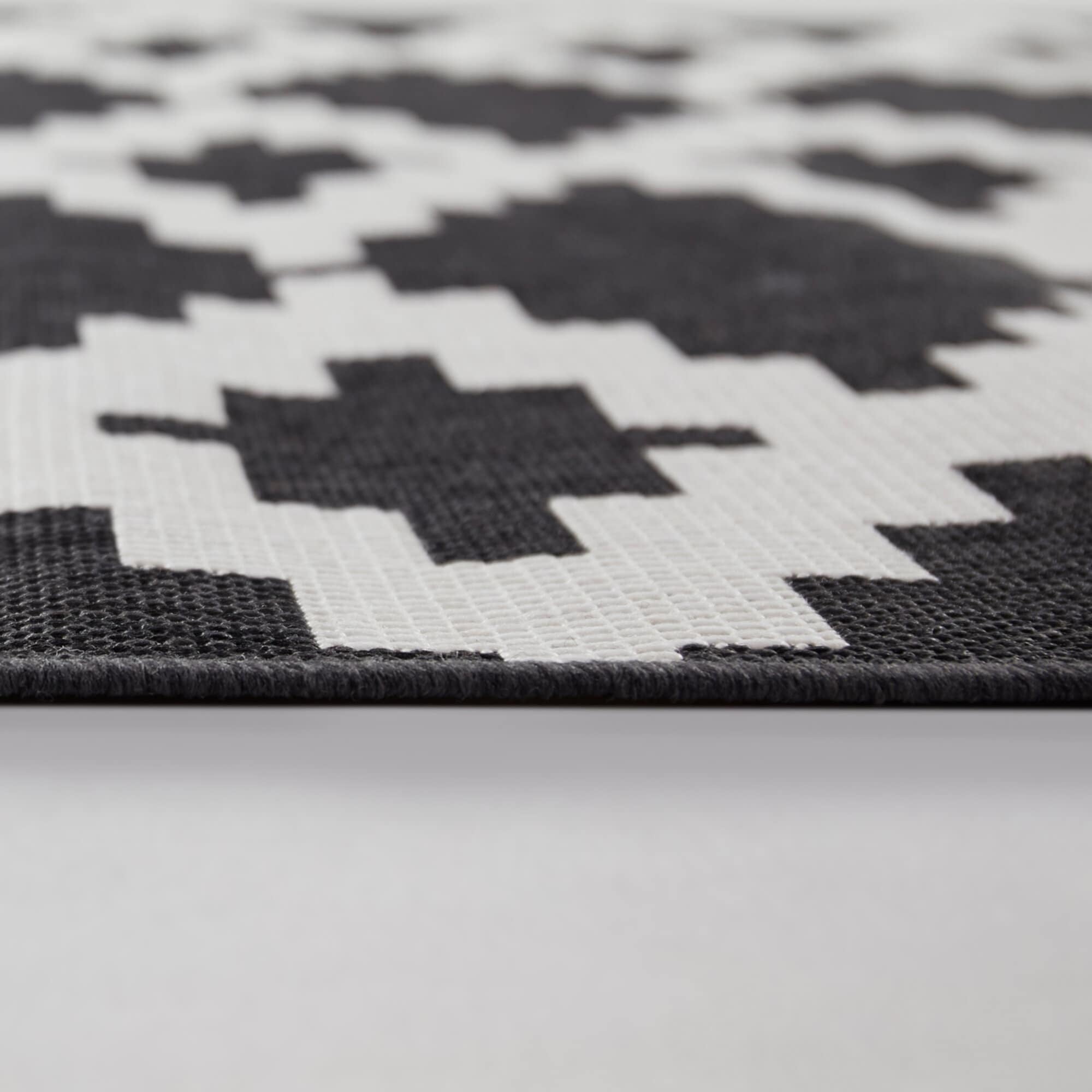 Balta Hugh Southwestern Trellis Indoor/Outdoor Area Rug Charcoal 7'10 ...