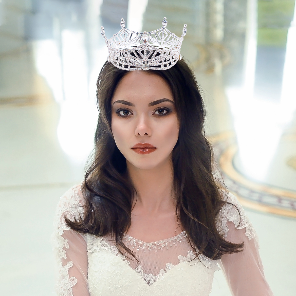 Baluue Retro Crown Round Large Crown Rhinestone Decor Wedding Crown for ...