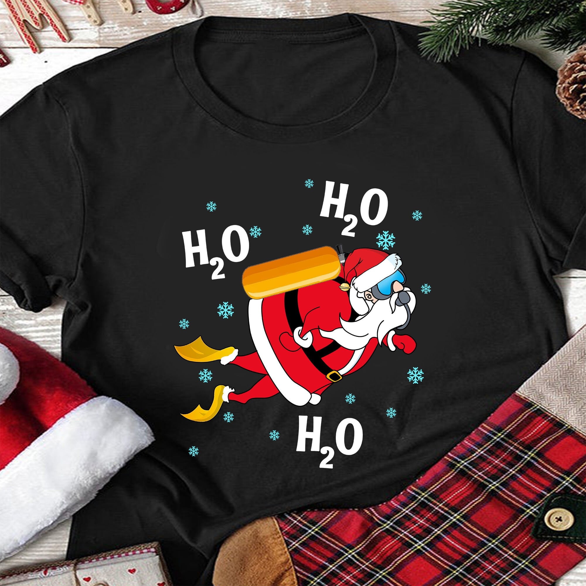 BandRole Funny Diving H2O H2O H2O Santa Christmas TShirt - Walmart.com