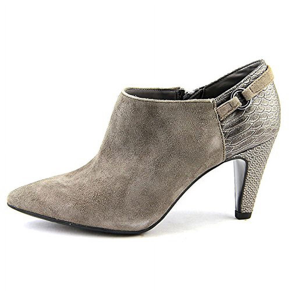 Bandolino Women's Kaeto Pointed Toe Bootie - Walmart.com