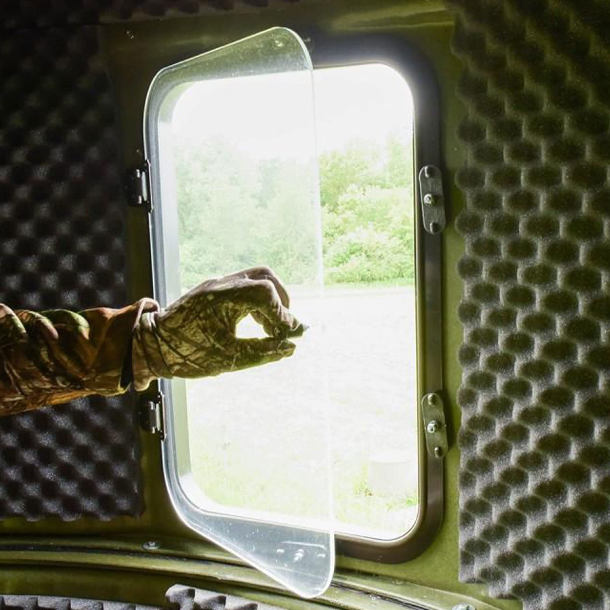 Banks Outdoors Hunting Blind Framed Window System (10.5" x 19.5 ...