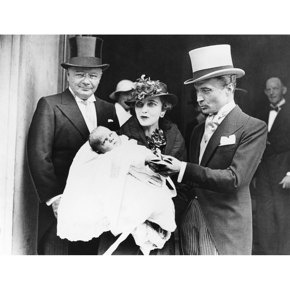 Barbara Hutton Haugwitz-Reventlow Holds Her Son Lance After His ...