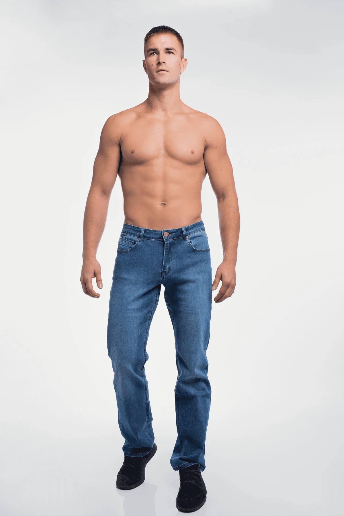 Barbell Apparel Men's Relaxed Athletic Fit Jeans Light Wash 38 ...