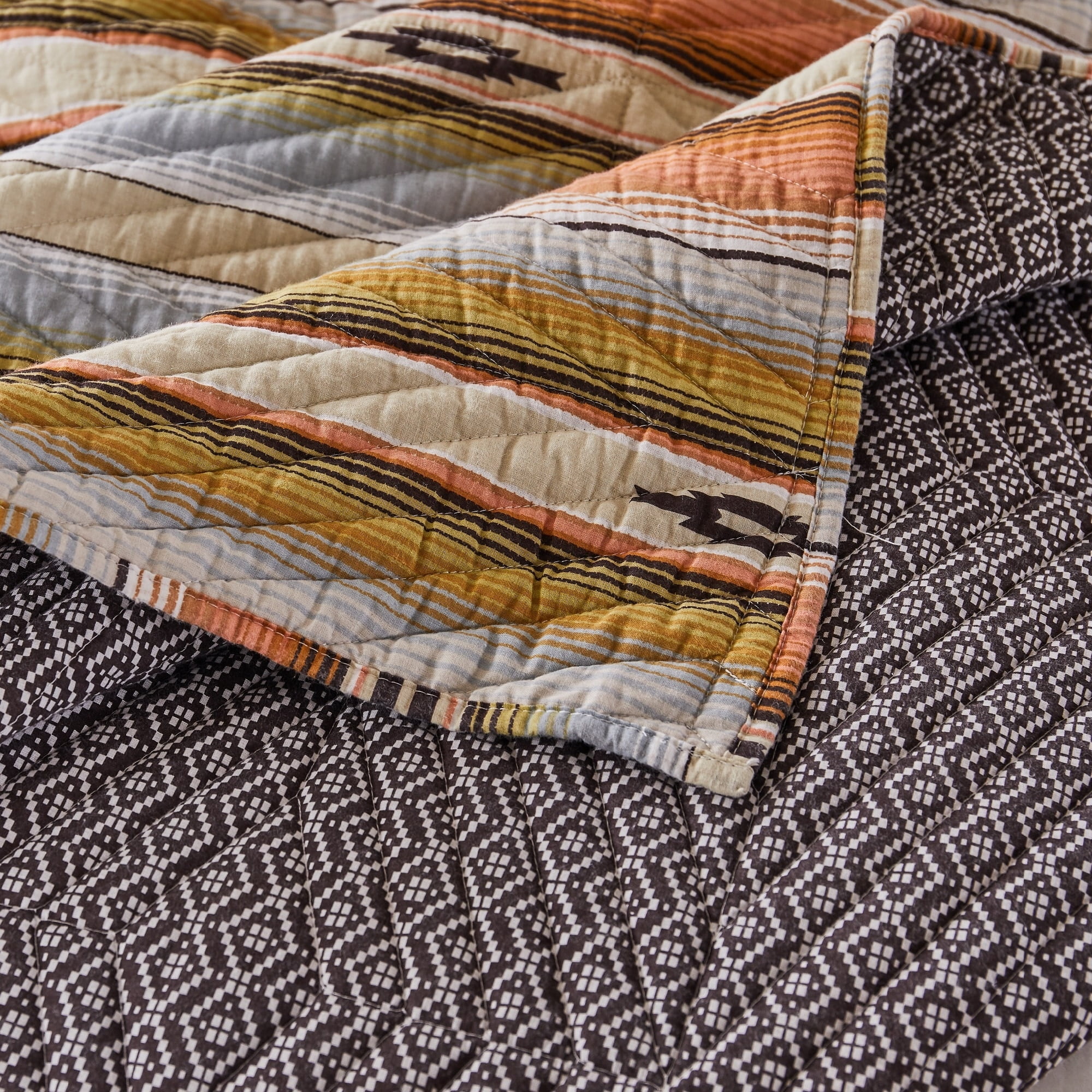 Barefoot Bungalow Painted Desert Quilt and Pillow Sham Set Clay Full ...