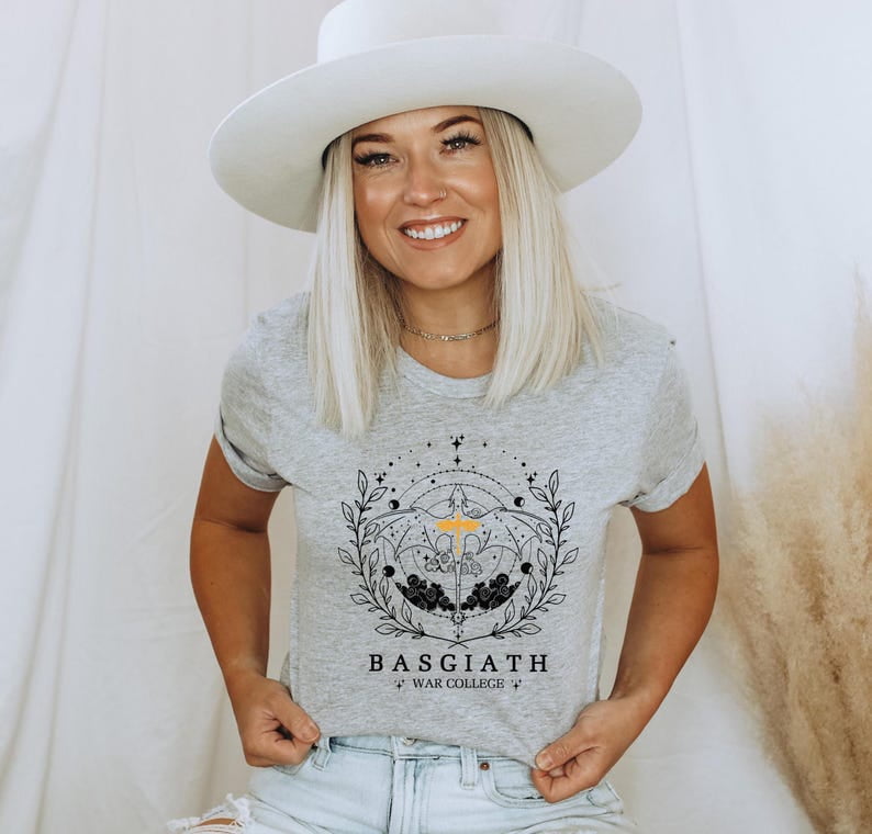 Basgiath War College Fantasy T-Shirt Fourth Wing Violet Sorrengail Book ...