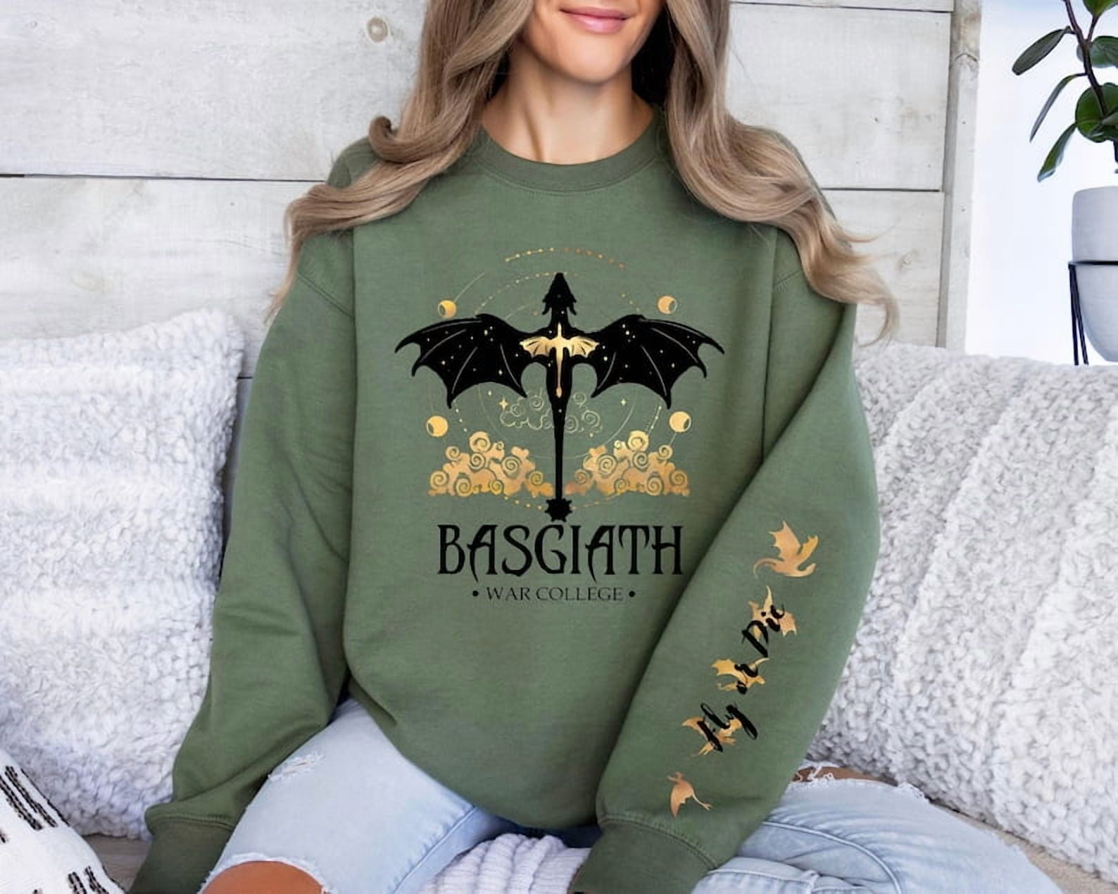 Basgiath War College Sweatshirt, Fantasy Reader Hoodie, Sleeve Print ...