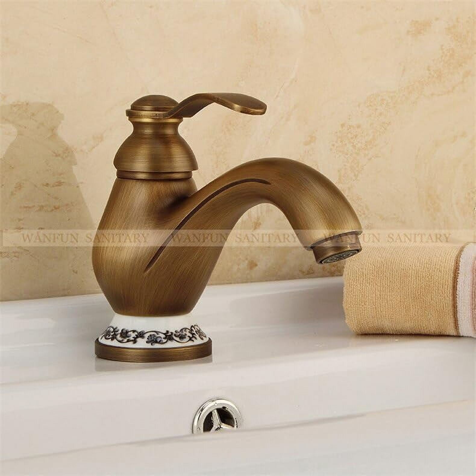 Basin Faucets Classic Antique Brass Bathroom Sink Faucet Single Handle ...