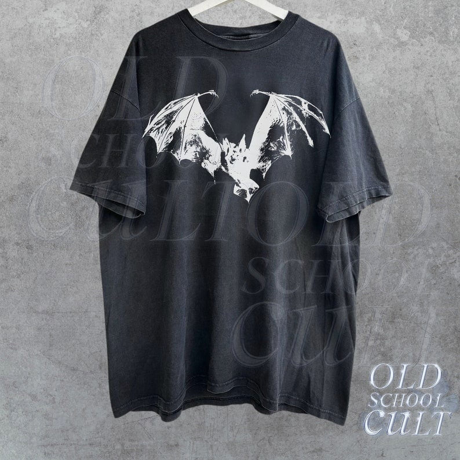 Bat Y2k T-Shirt, Vintage 90s Style Bat T-Shirt, Washed Retro Gothic ...