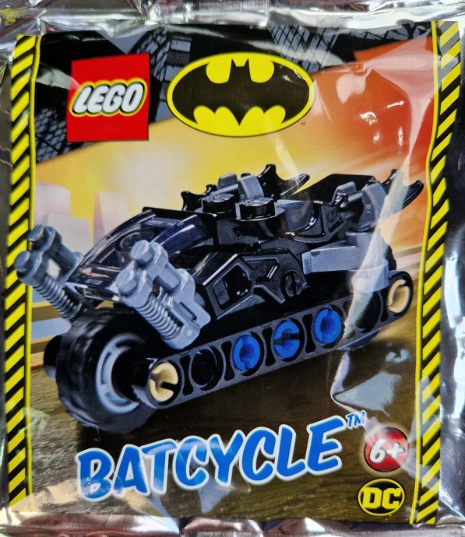 Batcycle - LEGO DC Comics Foil Polybag Pack (212222) - Walmart.com