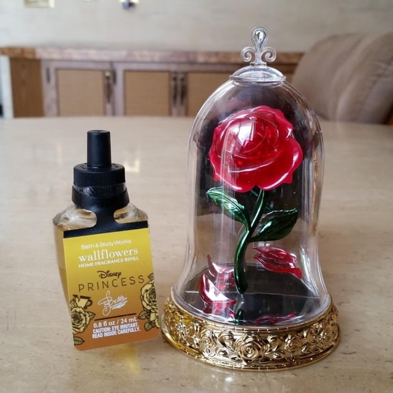 Bath & Body Works Disney Princess Belle Rose Light Up Wallflower Plug ...