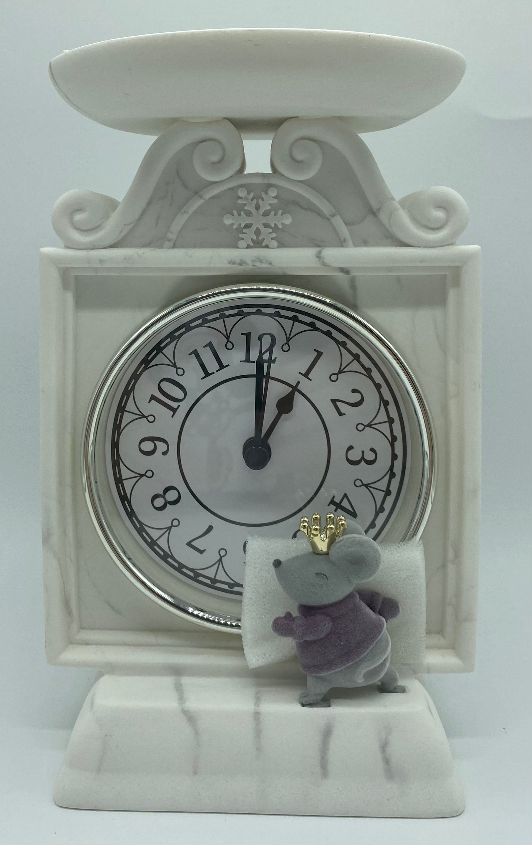 Bath and Body Works Christmas Clock and Mouse 3-Wick Pedestal Candle ...