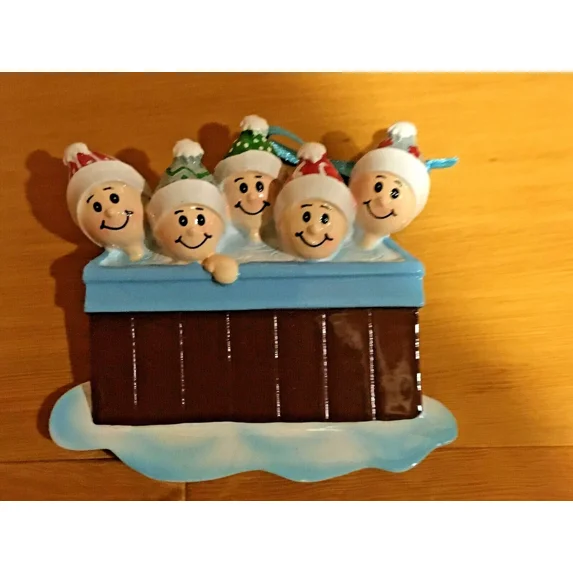 Bathtub / Hot Tub Family Of 5 Polar X Personalizable Christmas Tree ...