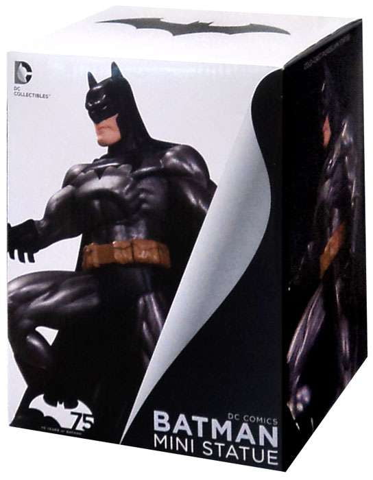 Batman Batman Mini Statue - Walmart.com