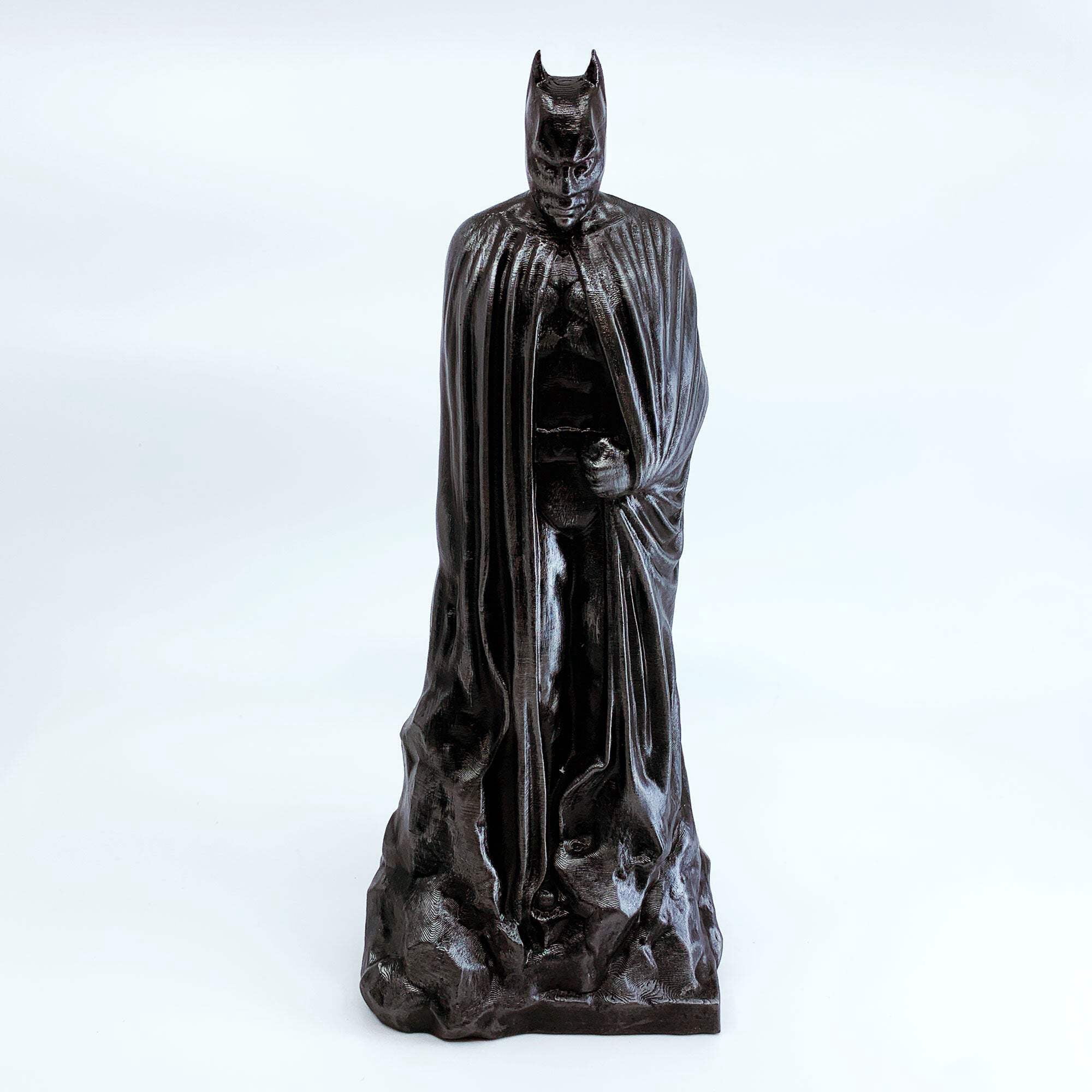 Batman Memorial Statue | Dark Knight | DC Comics | Hammered Iron Paint ...