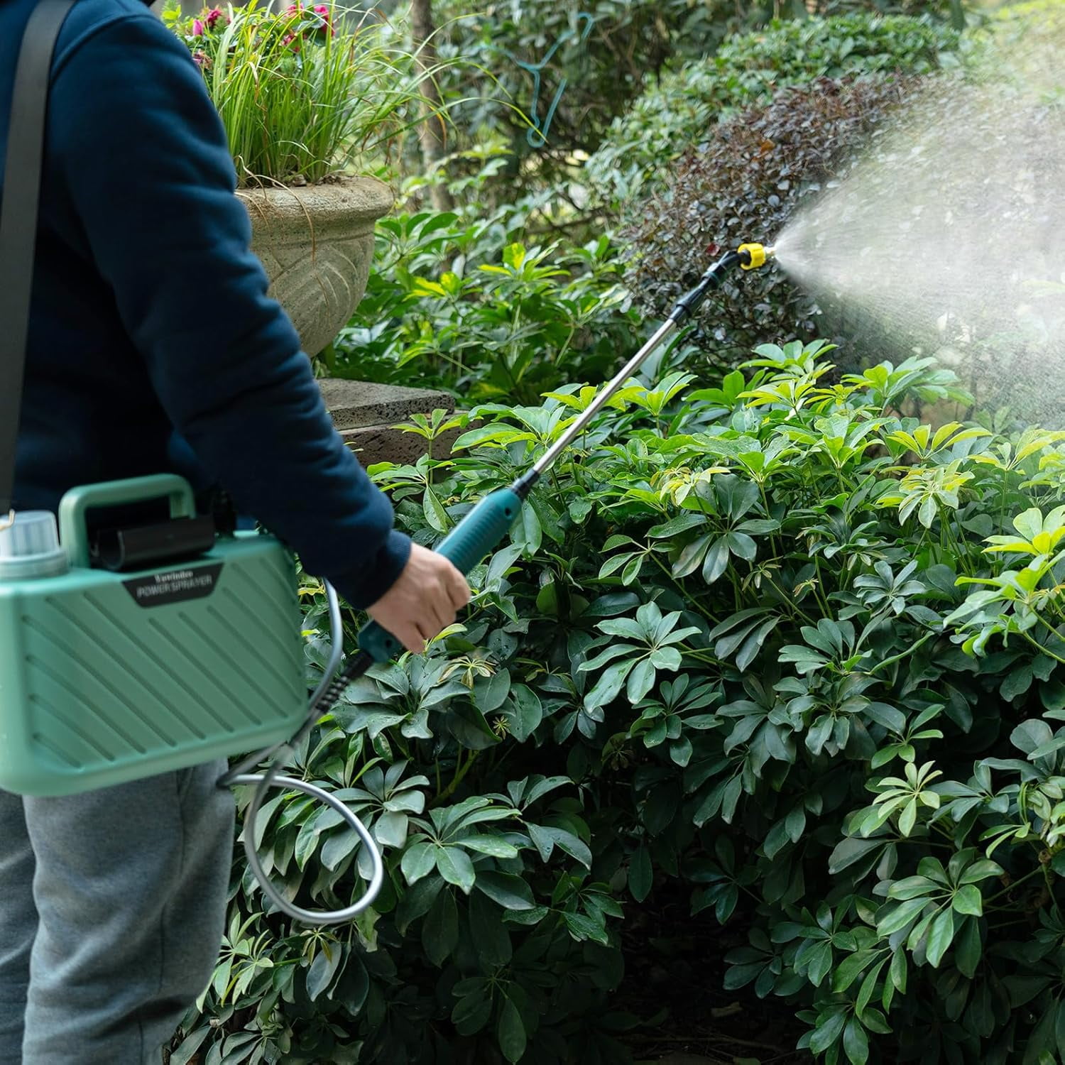 Battery Powered Sprayer, 1.35 Gallon 5L Electric Garden Spray with ...