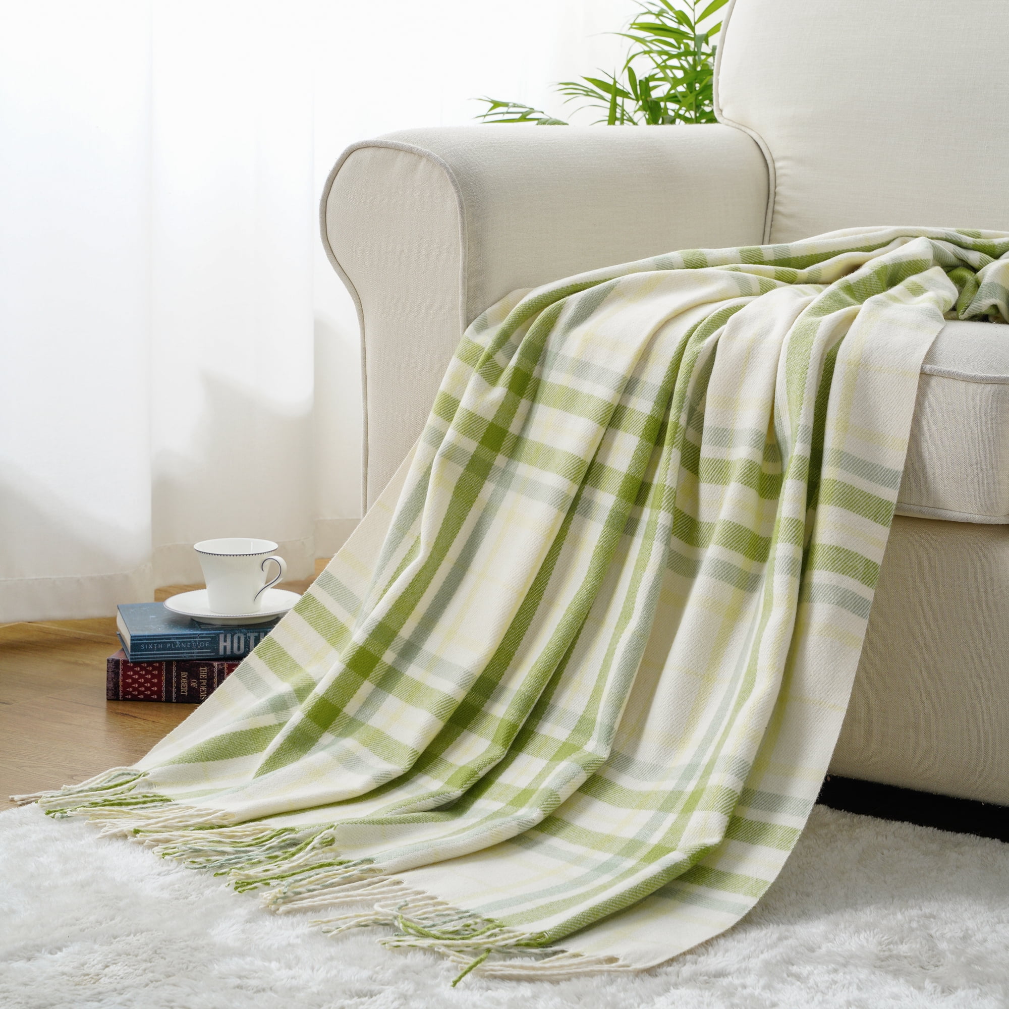 BATTILO Light Green Plaid Throw Blanket for Couch, Summer Lightweight ...