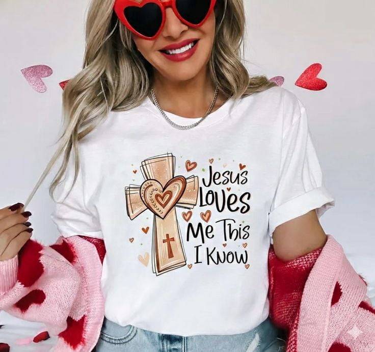 Be the Light Jesus Valentine Graphic T-Shirt Faith Love Gift for Women ...