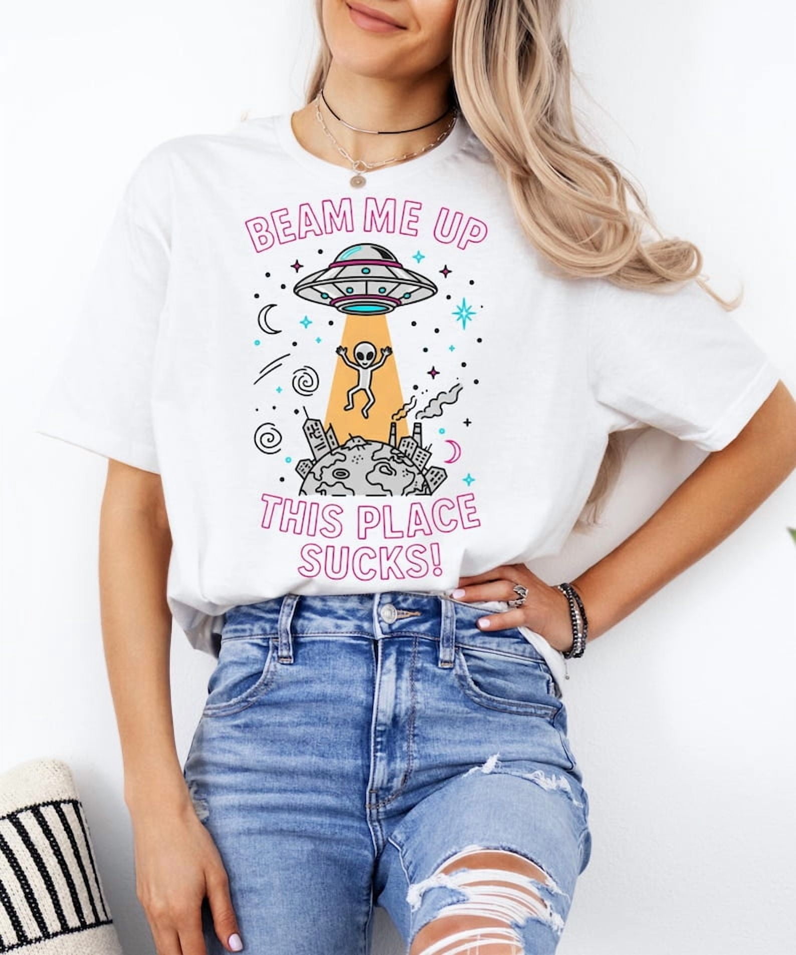 Beam Me Up This Place Sucks Alien UFO Graphic T-Shirt, Retro Sci-Fi ...