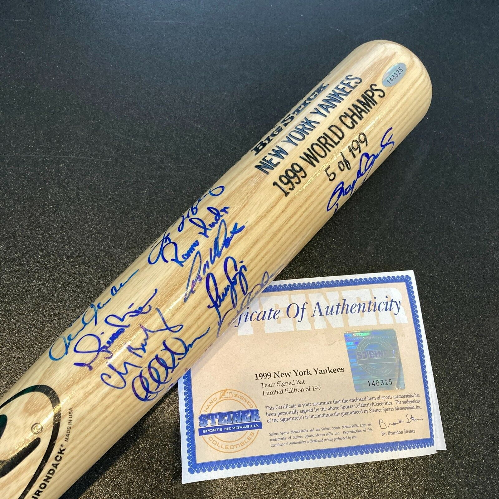 Beautiful 1999 Yankees World Series Champs Team Signed Bat Derek Jeter ...